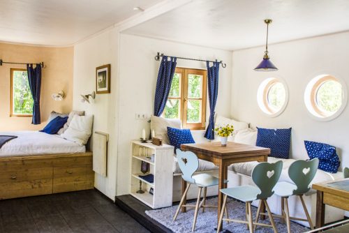 15 Of The Coolest Handmade RVs You Can Actually Buy | Campanda Magazine